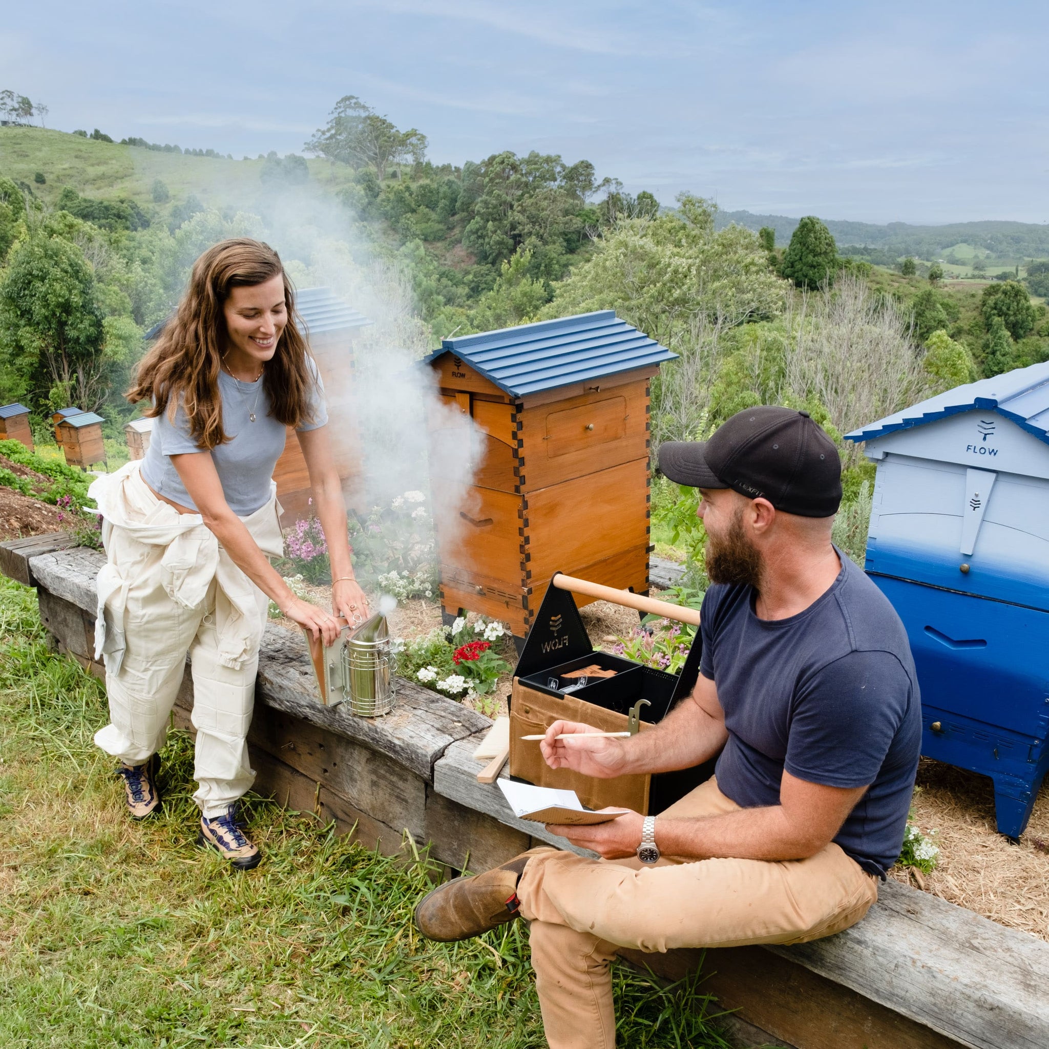 Flow Beekeeping Caddy - Flow Hive US
