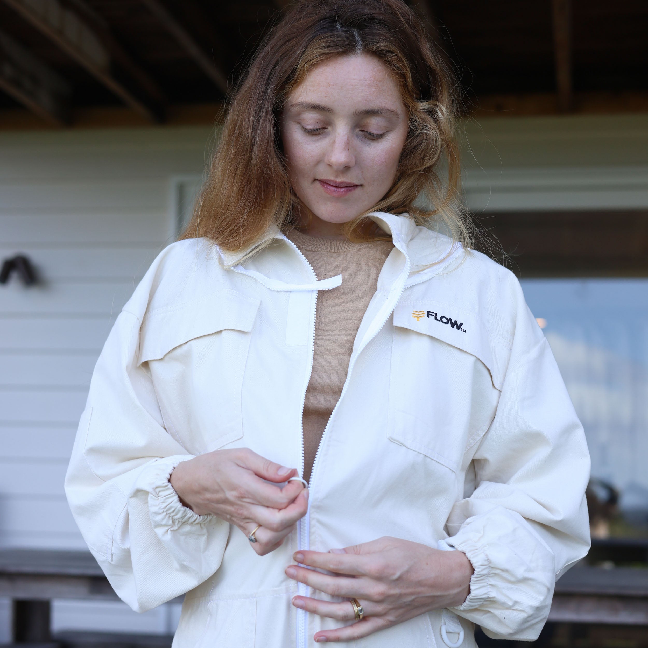 Flow Bee Suit – Organic Cotton - Flow Hive US