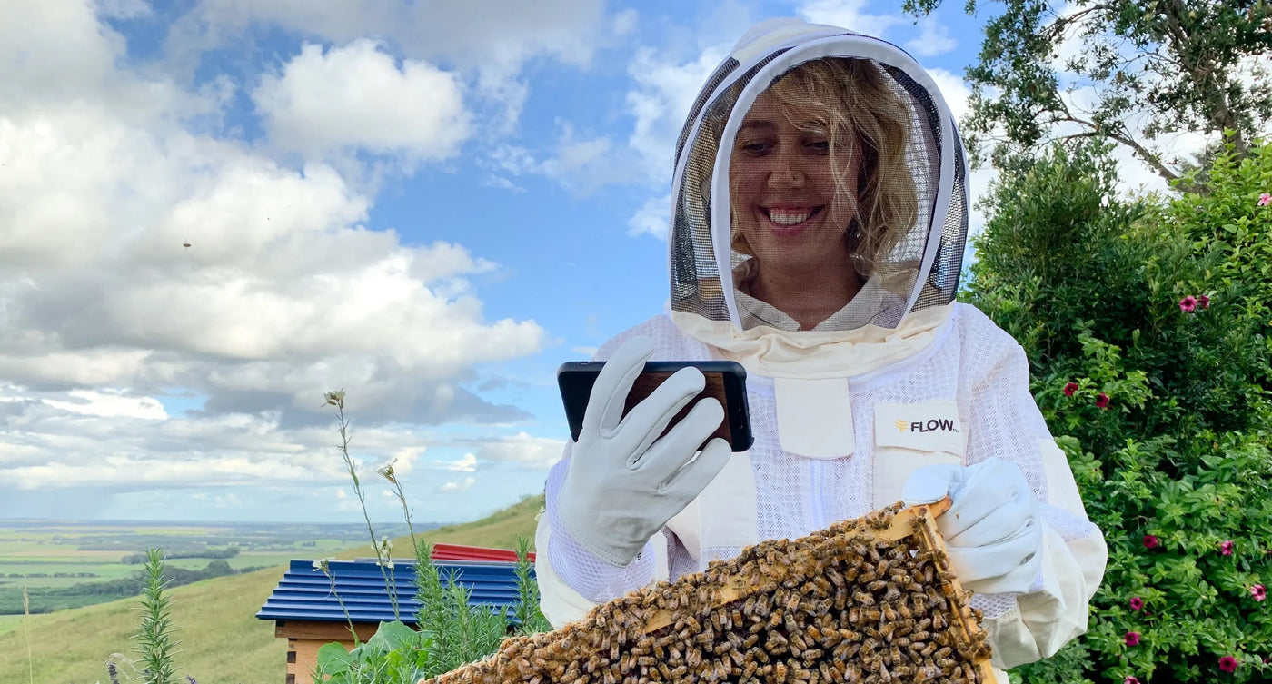 Online Beekeeping Course | TheBeekeeper.org - Flow Hive US