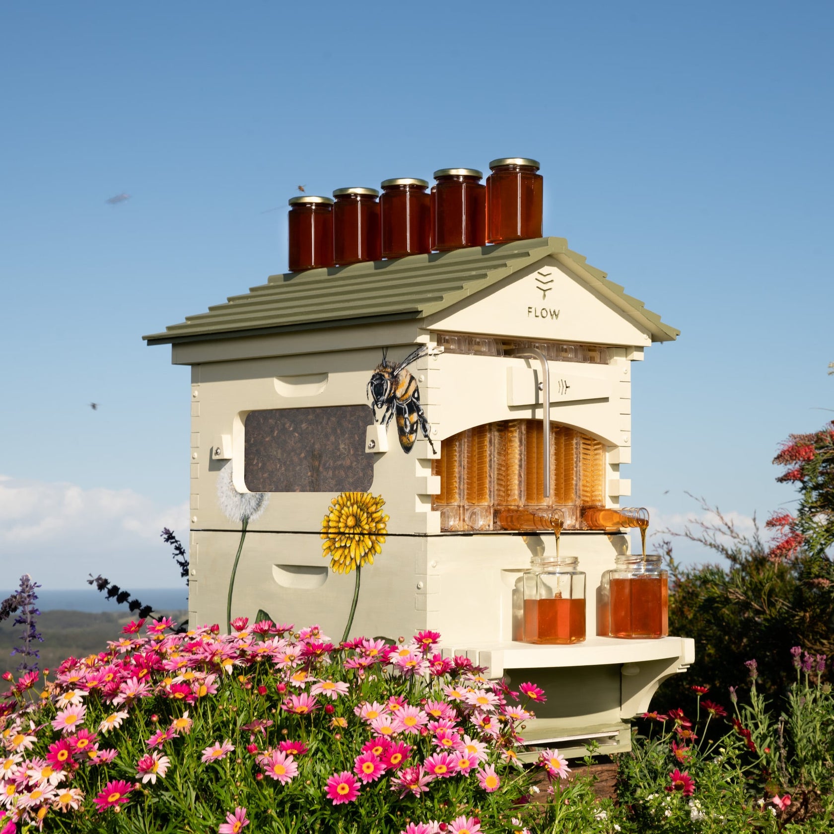 Flow Hive Classic | The perfect starter beehive - Flow Hive US
